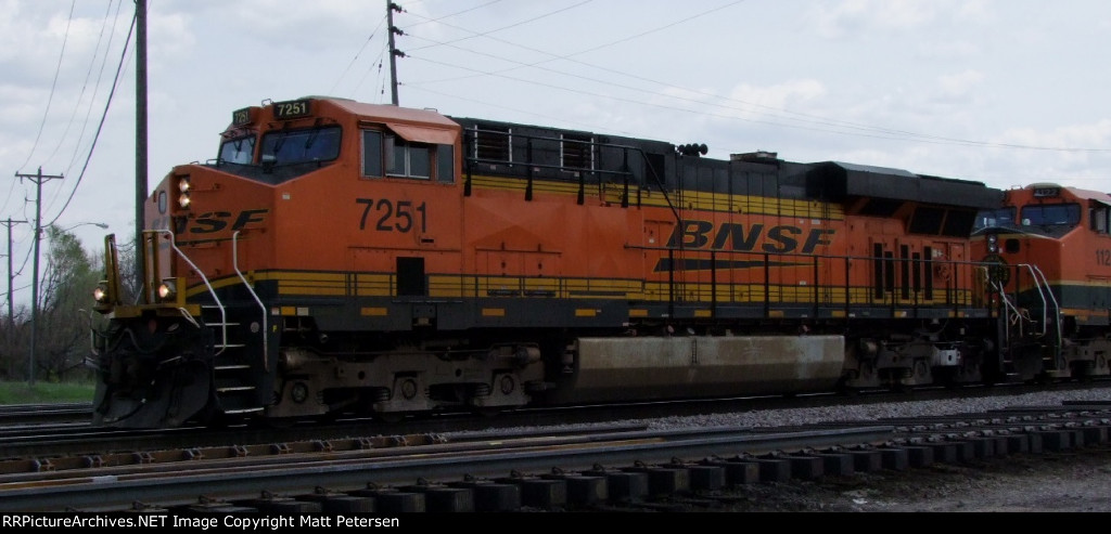 BNSF 7251